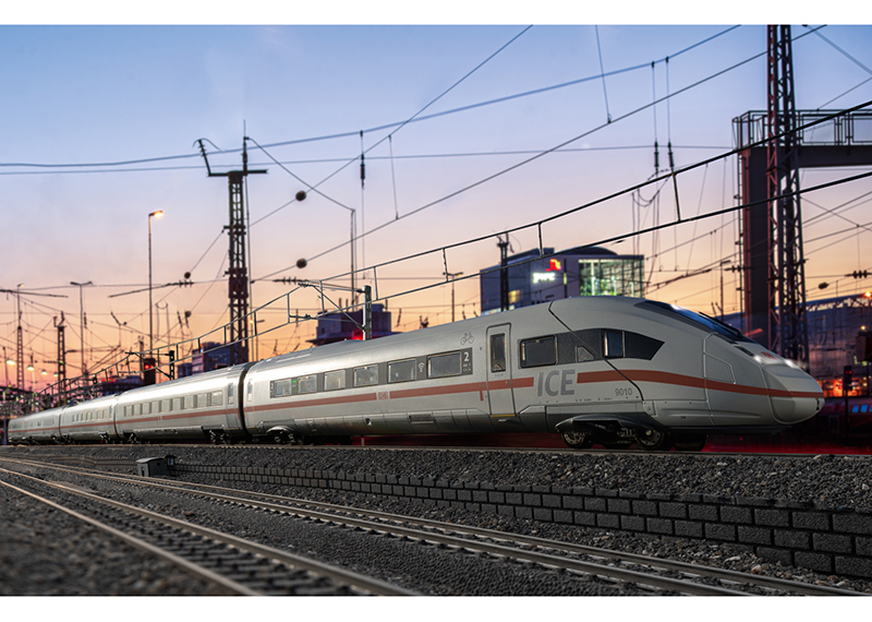 ICE 4 Class 412/812 Powered Railcar Train | Märklin