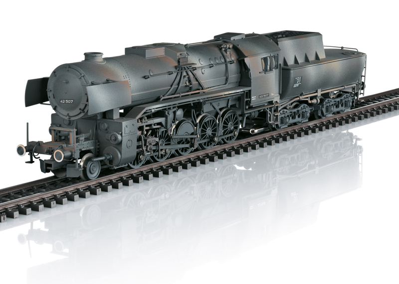 Class 42 Steam Locomotive | Märklin