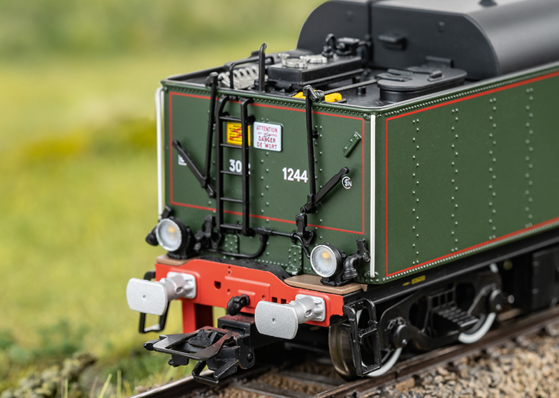 Class 141.R. Steam Locomotive. Road Number 1244 | Märklin Website DE