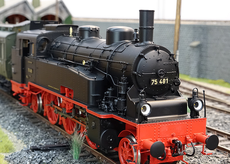 Tank Locomotive | Maerklin US