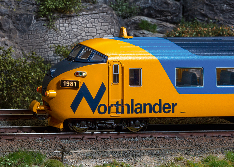 "Northlander" Diesel Powered Train | Maerklin US