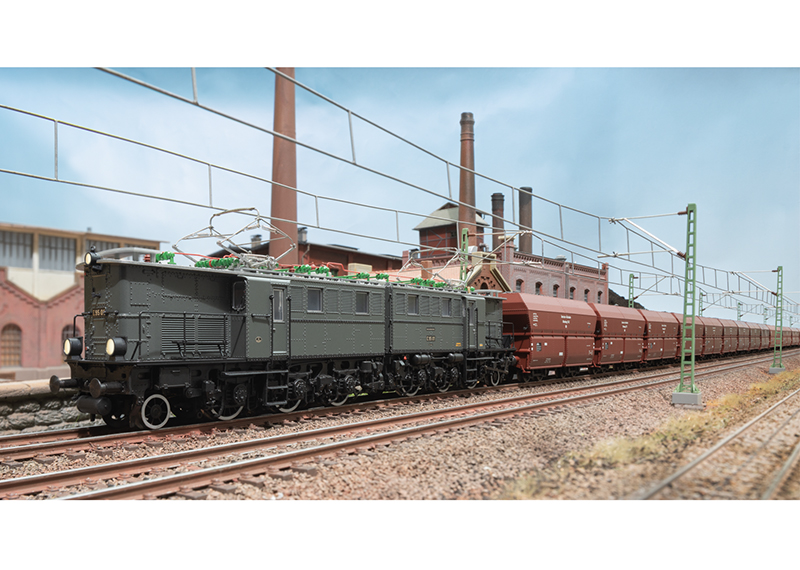 Class E 95 Electric Locomotive | Märklin Website DE