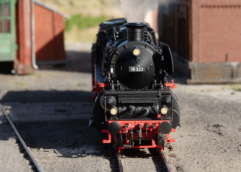 Steam Locomotive, Road Number 18 323 | Trix Websites