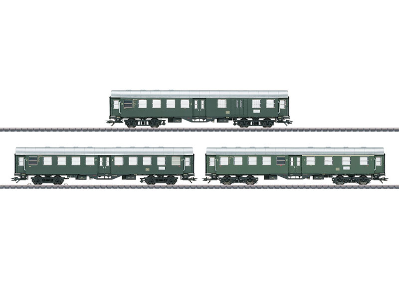 Drie reizigersrijtuigen ("ombouwrijtuigen") | Maerklin NL