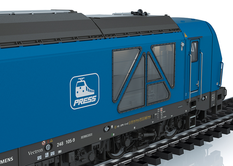 Class 248 Dual Power Locomotive | Maerklin US