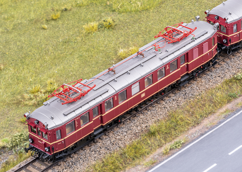 Class ET 85 Powered Rail Car | Maerklin US