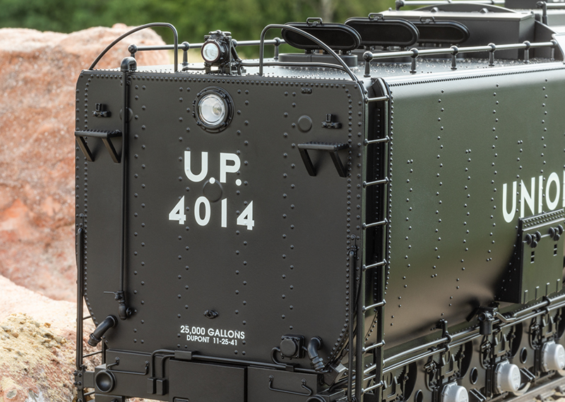 Class 4000 Steam Locomotive | Maerklin US